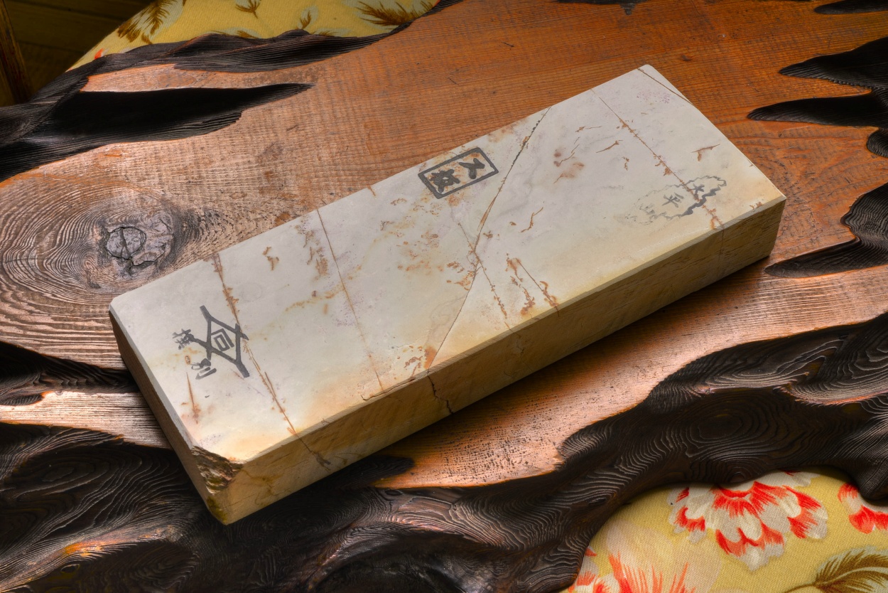 Natural water stones from Kyoto | The best quality wet stones 2